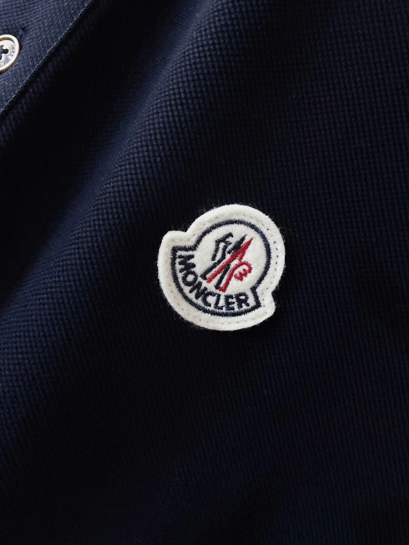 Low-cost Moncler T-Shirts