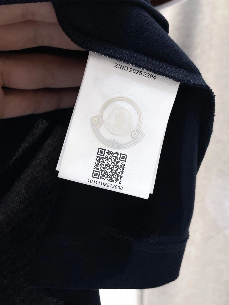 Low-cost Moncler T-Shirts