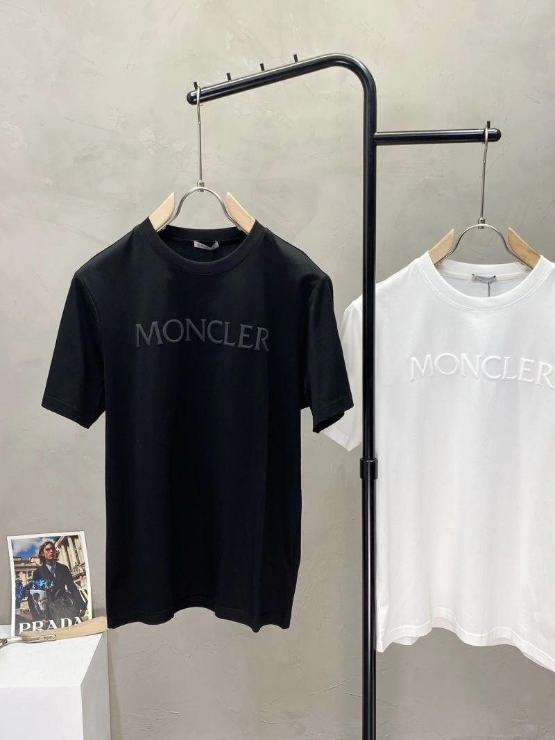 Inexpensive Moncler T-Shirts