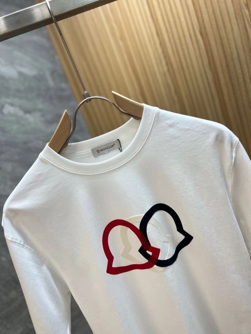 Inexpensive Moncler T-Shirts