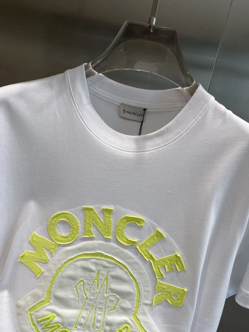 Low-cost Moncler T-Shirts