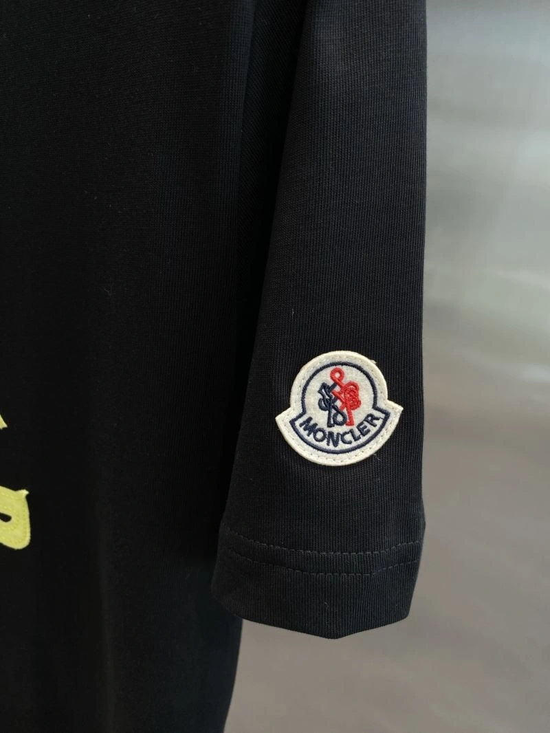 Inexpensive Moncler T-Shirts