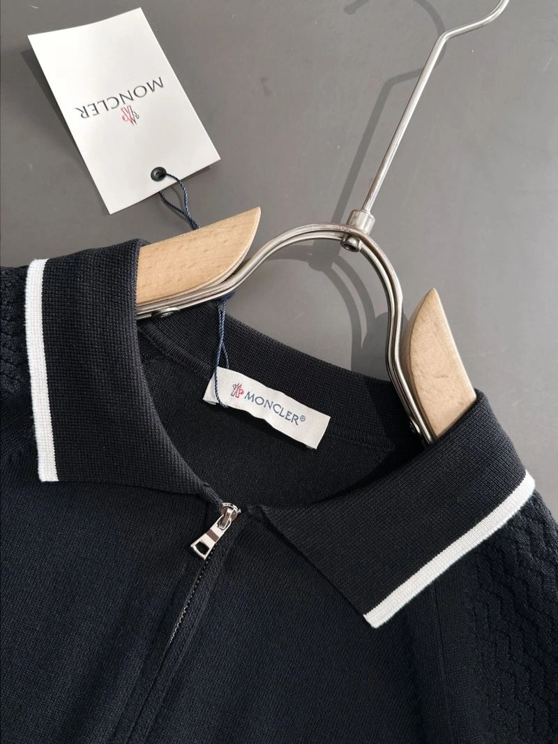 Bargain Moncler T-Shirts