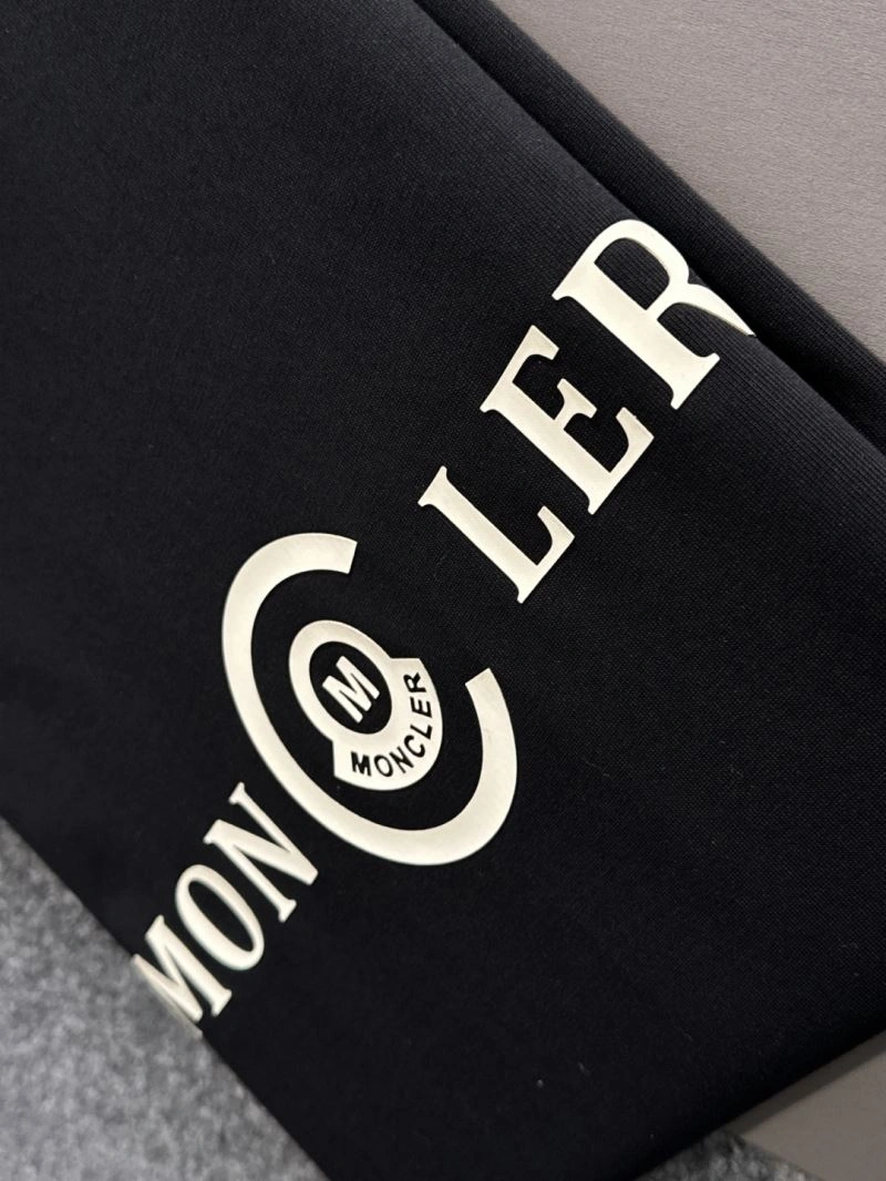 Bargain Moncler T-Shirts