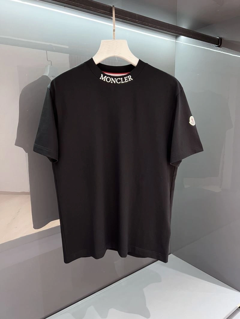 Cut-rate Moncler T-Shirts