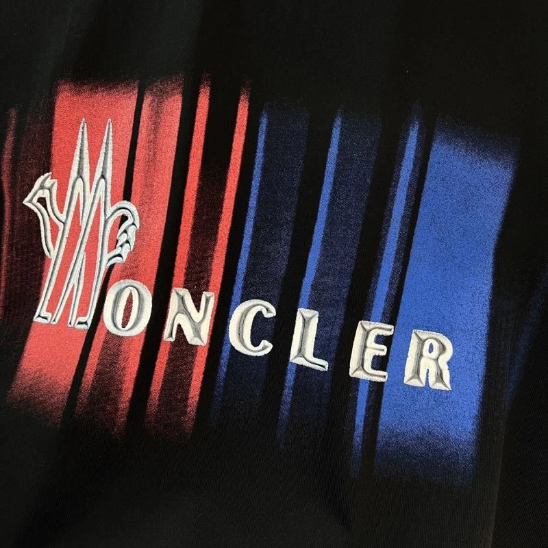 Bargain Moncler T-Shirts