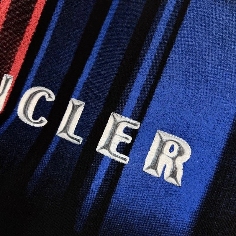 Bargain Moncler T-Shirts