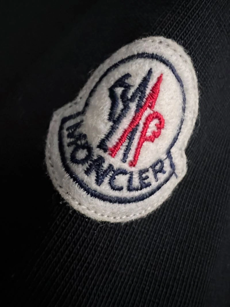 Inexpensive Moncler T-Shirts
