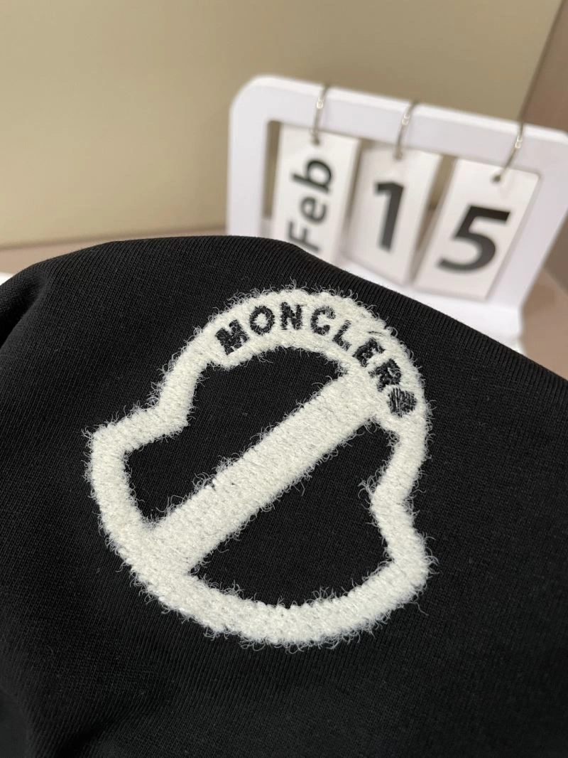 Accurate model Moncler T-Shirts