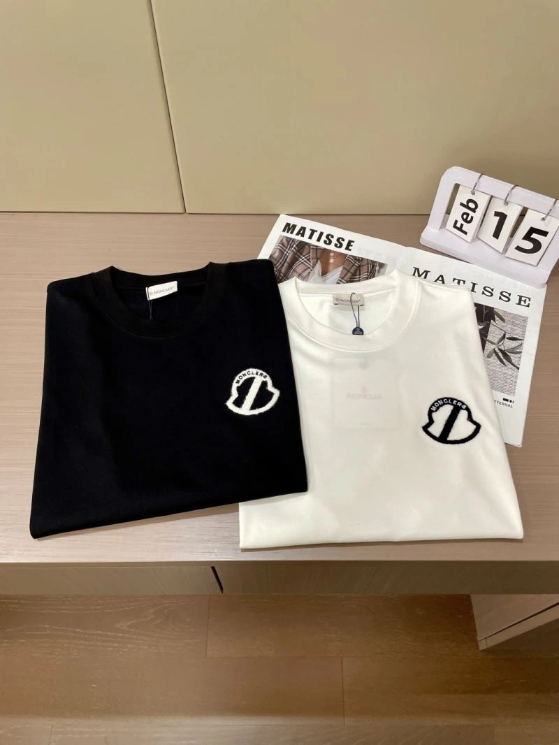 Accurate model Moncler T-Shirts