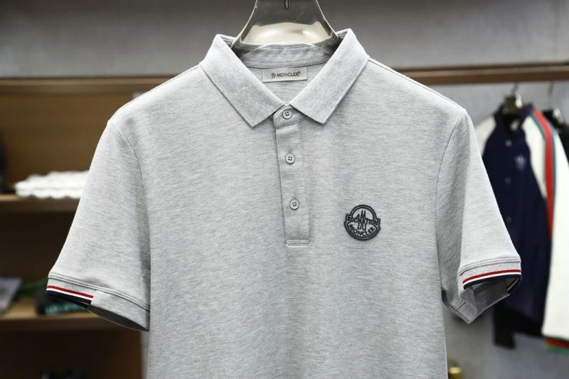 Bargain Moncler T-Shirts