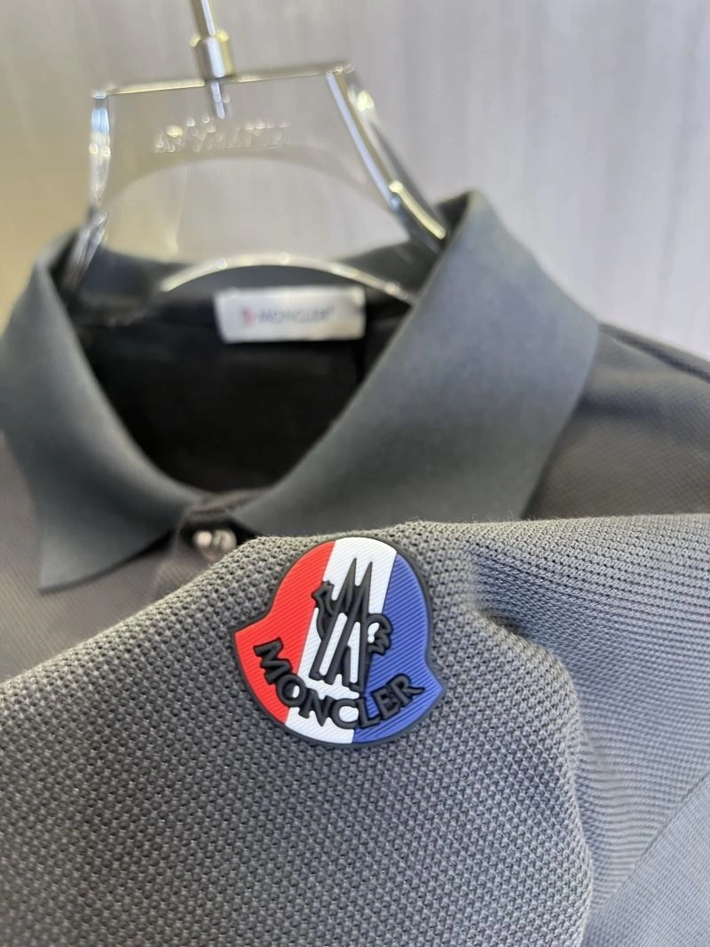 Cut-rate Moncler T-Shirts