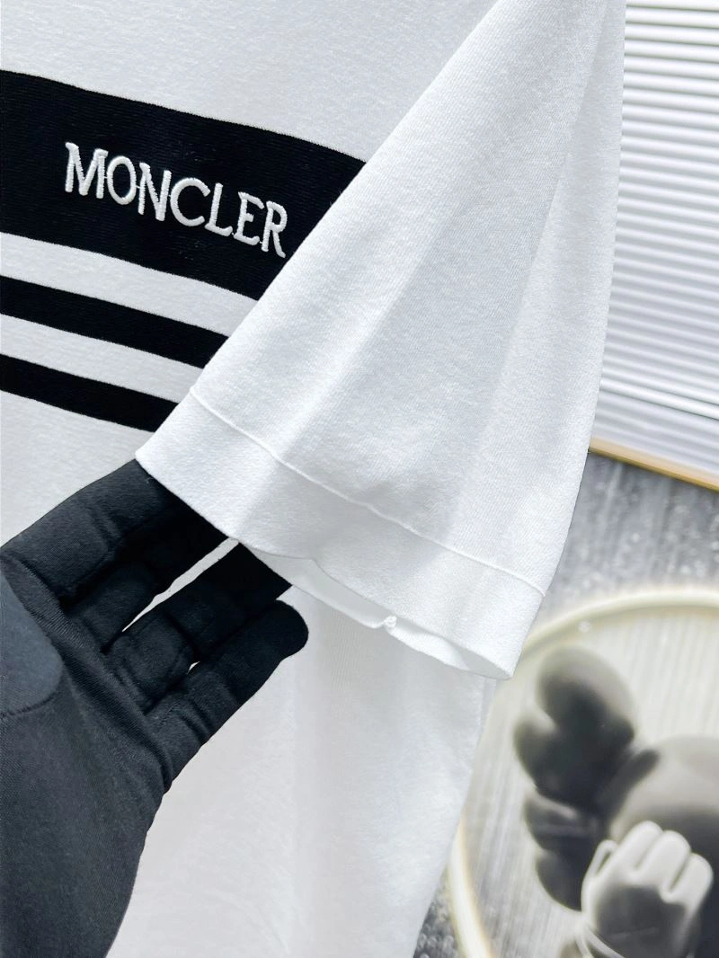 Brand-authenticated Moncler T-Shirts