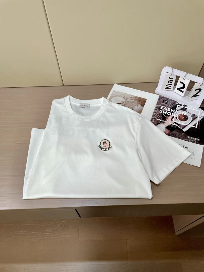 Top mirror Moncler T-Shirts