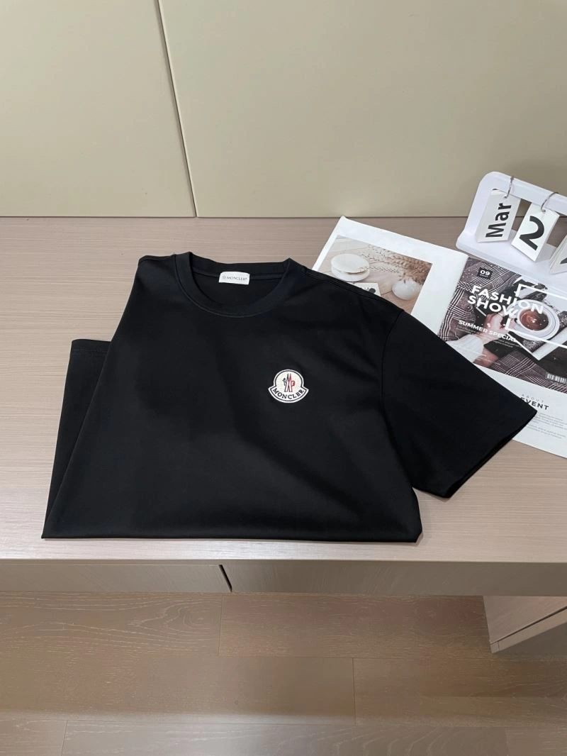 Top mirror Moncler T-Shirts
