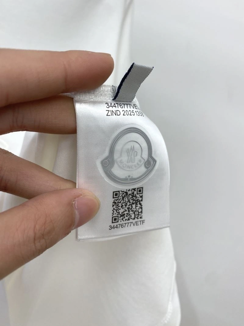 Cut-rate Moncler T-Shirts