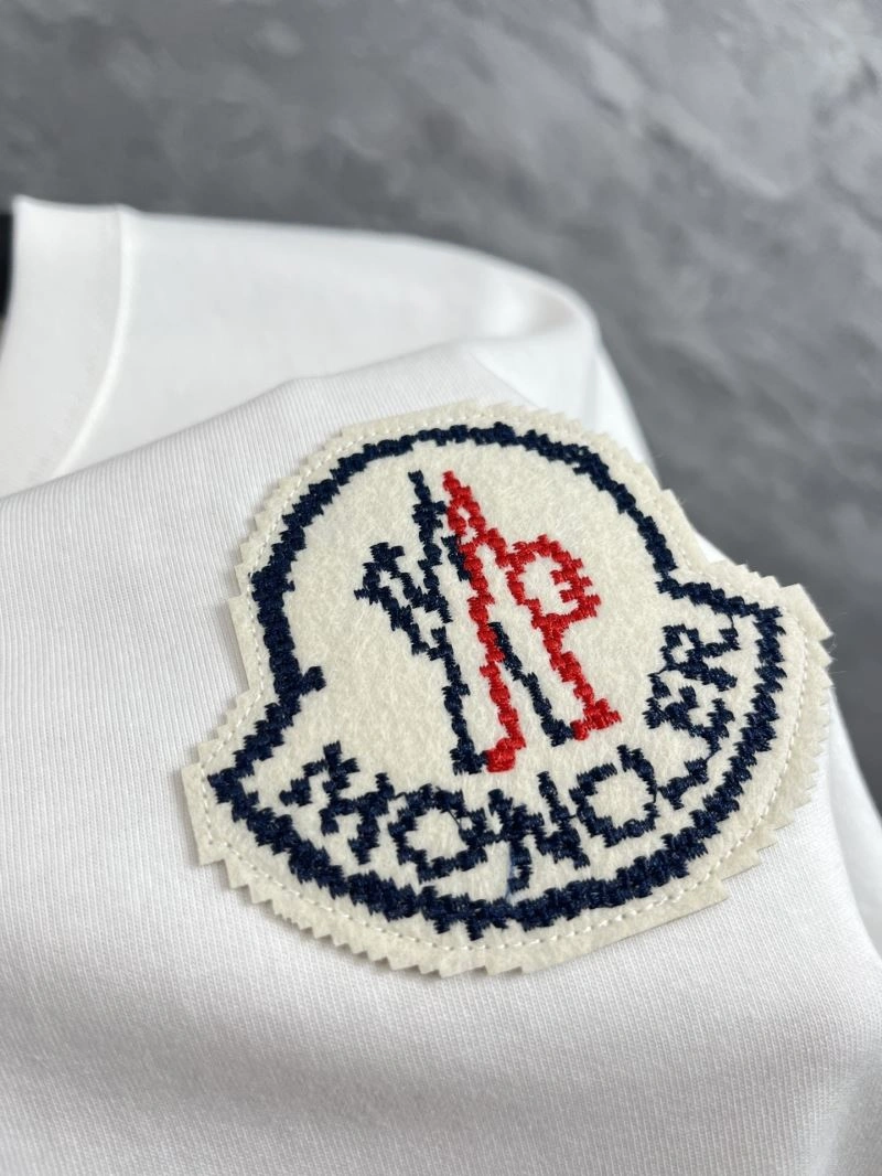 Inexpensive Moncler T-Shirts