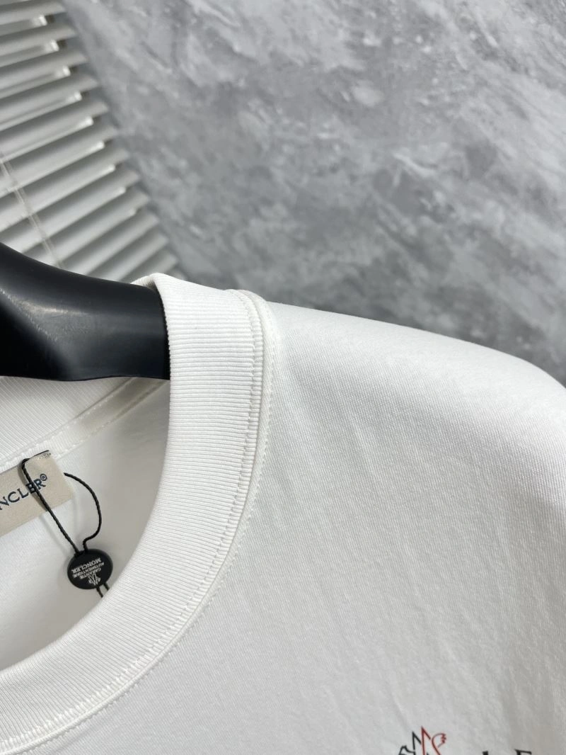 Bargain Moncler T-Shirts