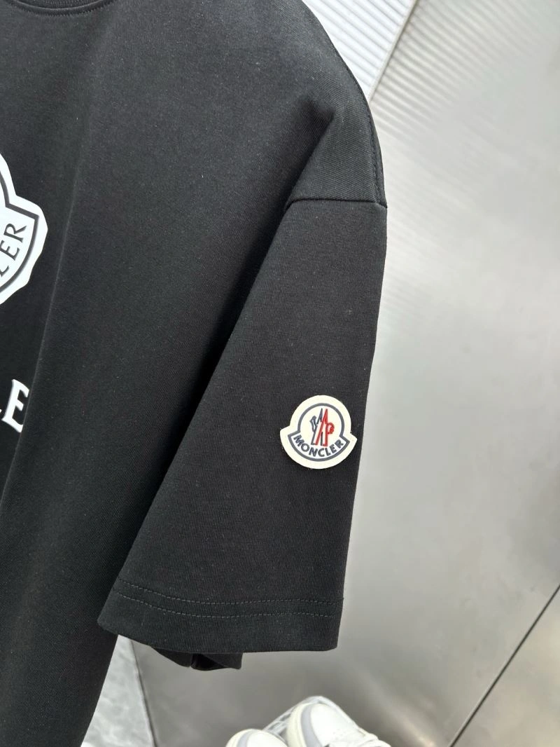 Inexpensive Moncler T-Shirts