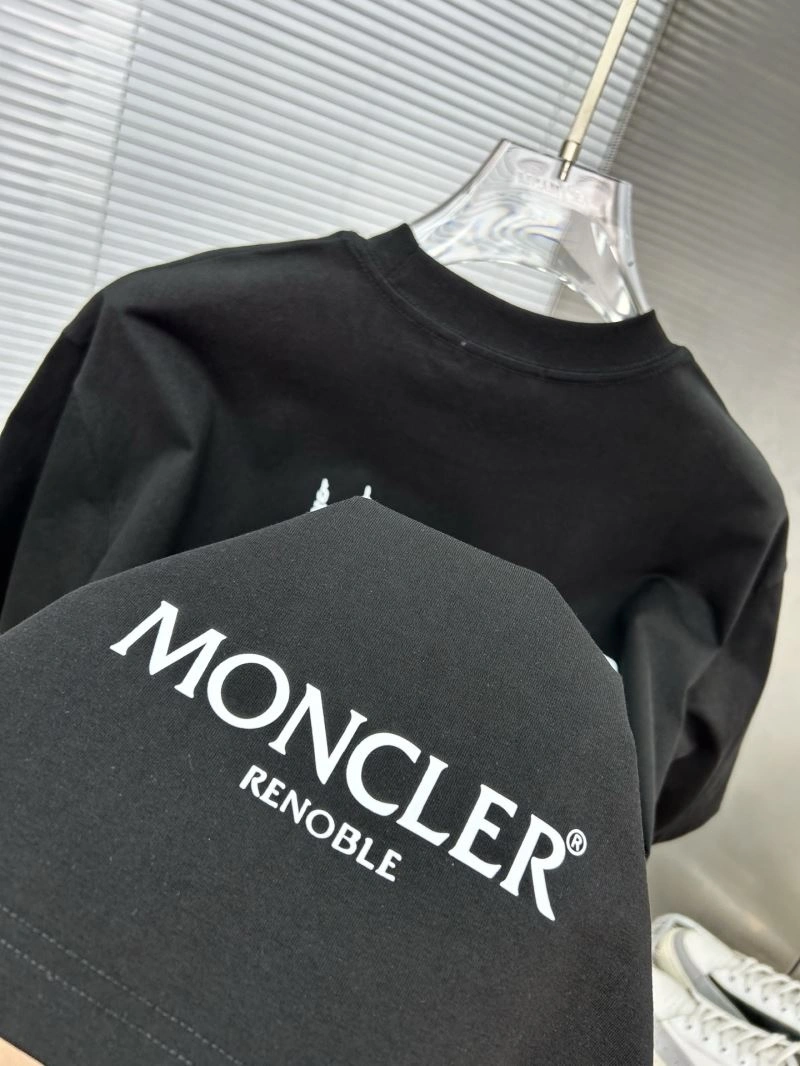 Inexpensive Moncler T-Shirts