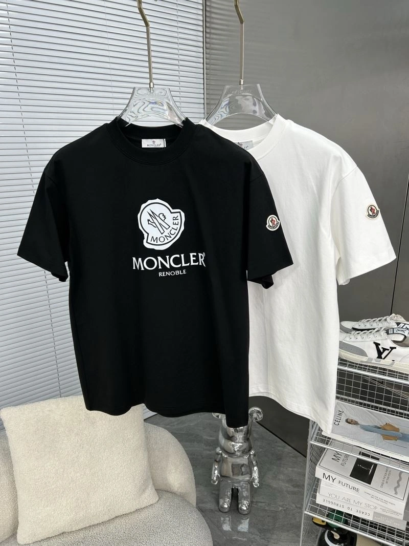Inexpensive Moncler T-Shirts