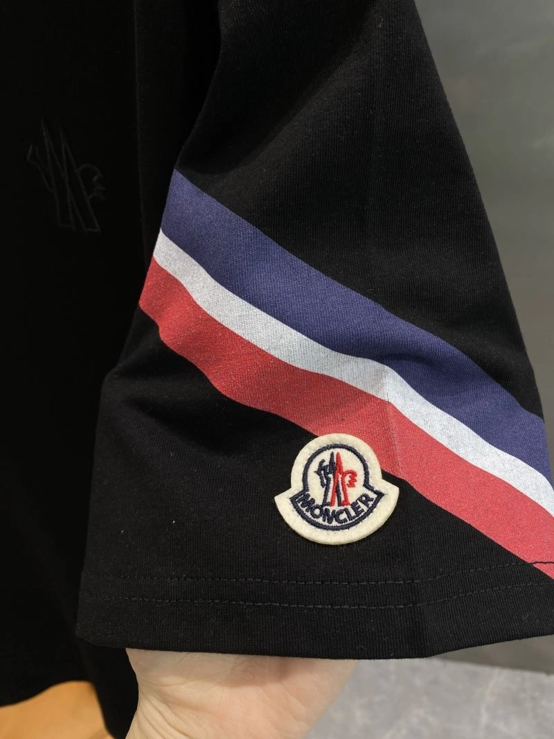 Low-cost Moncler T-Shirts