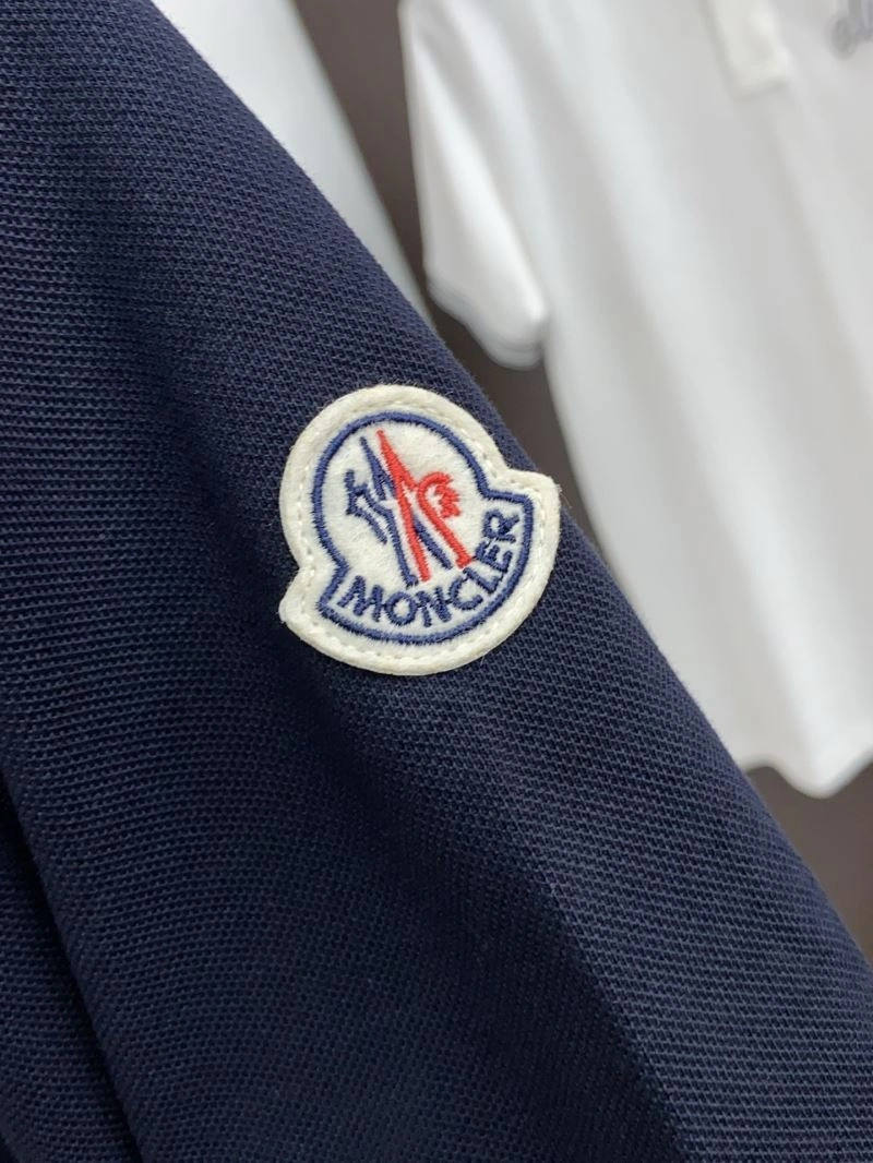 Top mirror Moncler T-Shirts