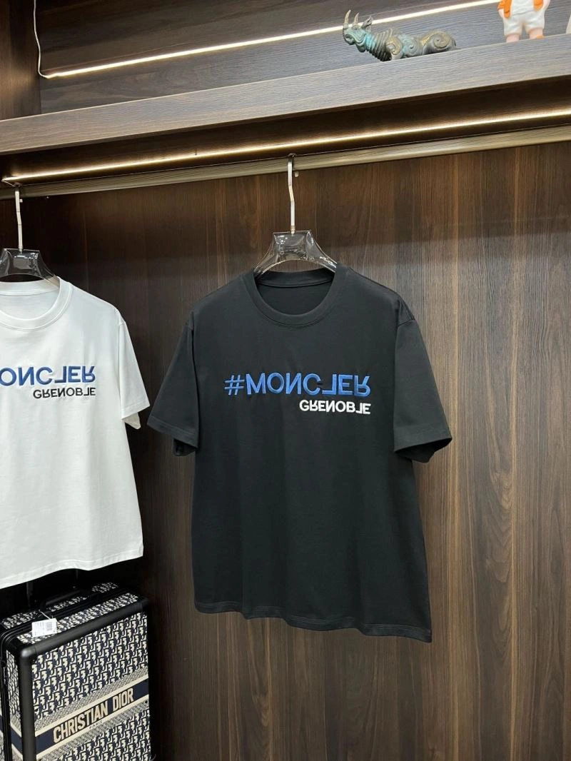 Top mirror Moncler T-Shirts