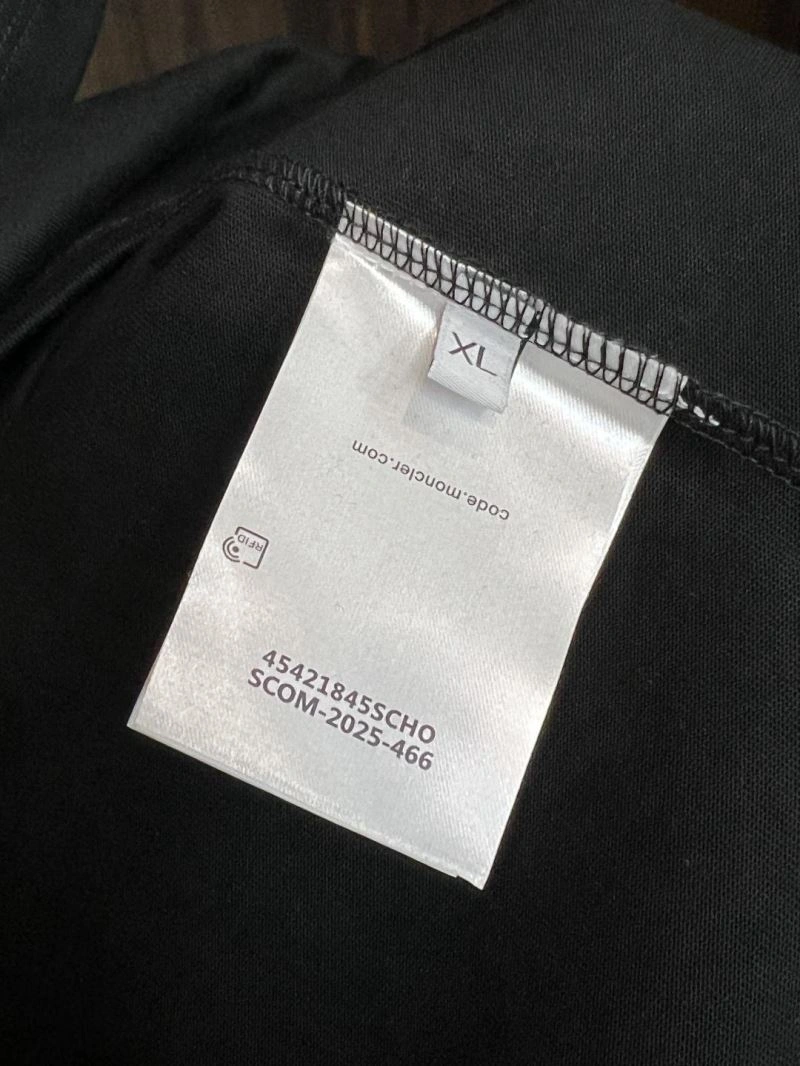 Top mirror Moncler T-Shirts