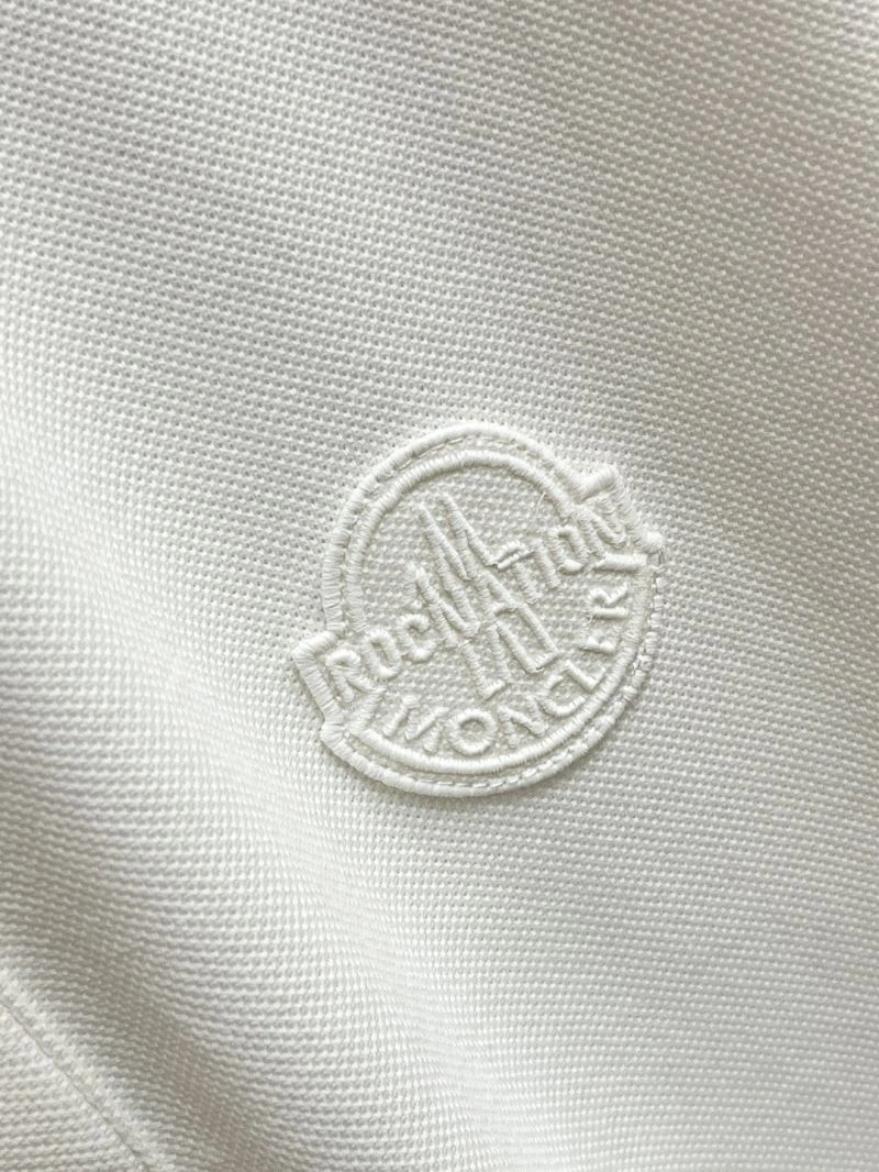 Low-cost Moncler T-Shirts