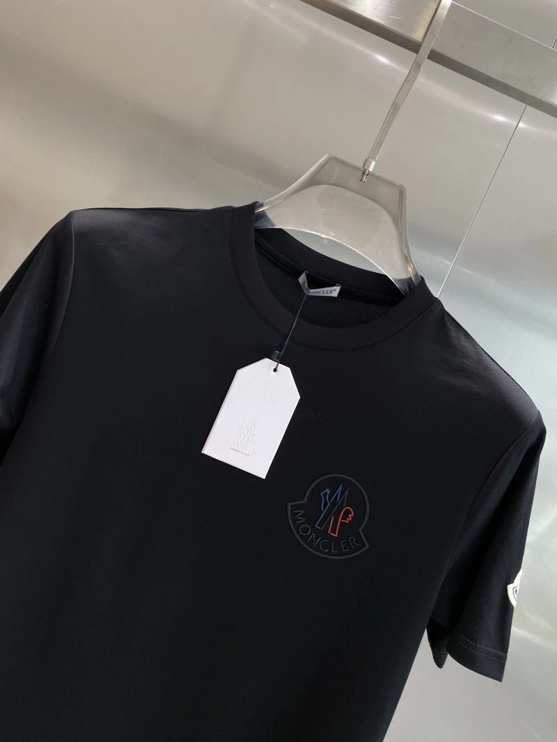 Bargain Moncler T-Shirts