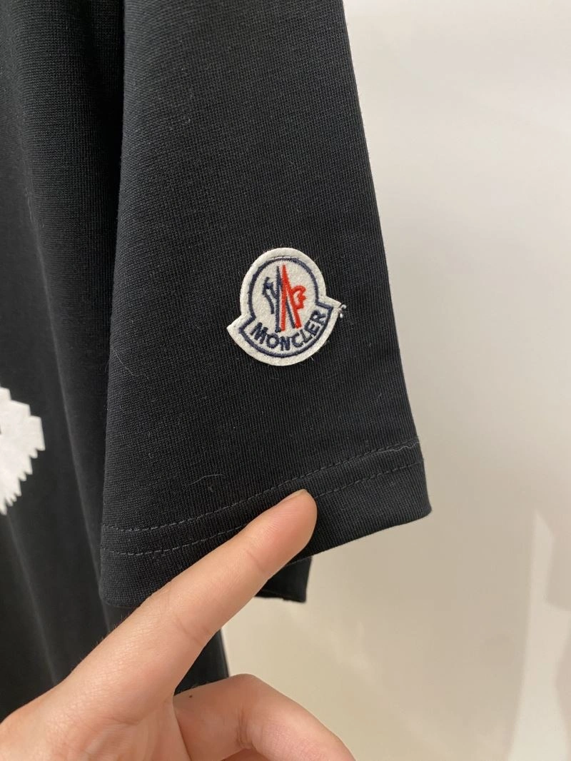 Exact replica Moncler T-Shirts