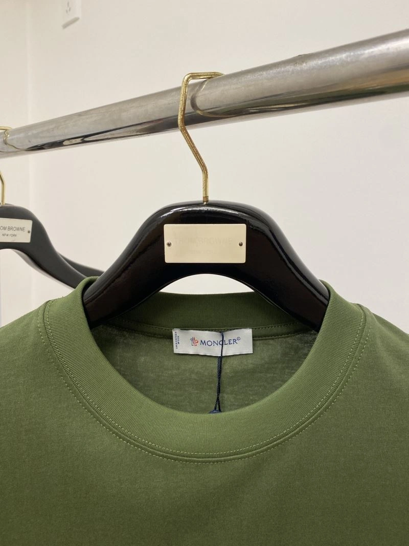 Low-cost Moncler T-Shirts
