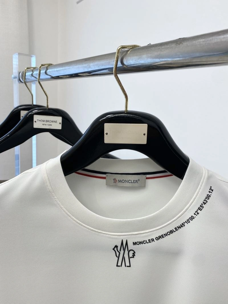 Economical Moncler T-Shirts