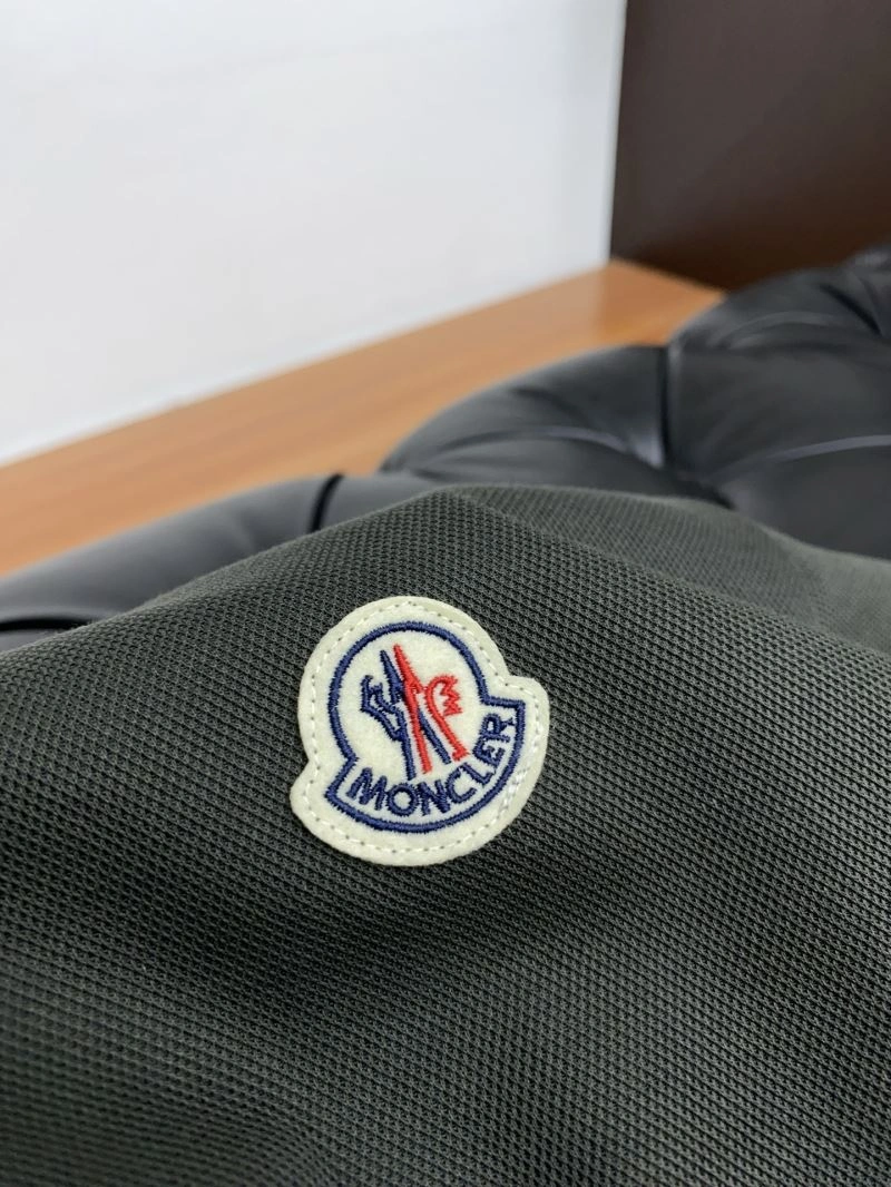 Inexpensive Moncler T-Shirts
