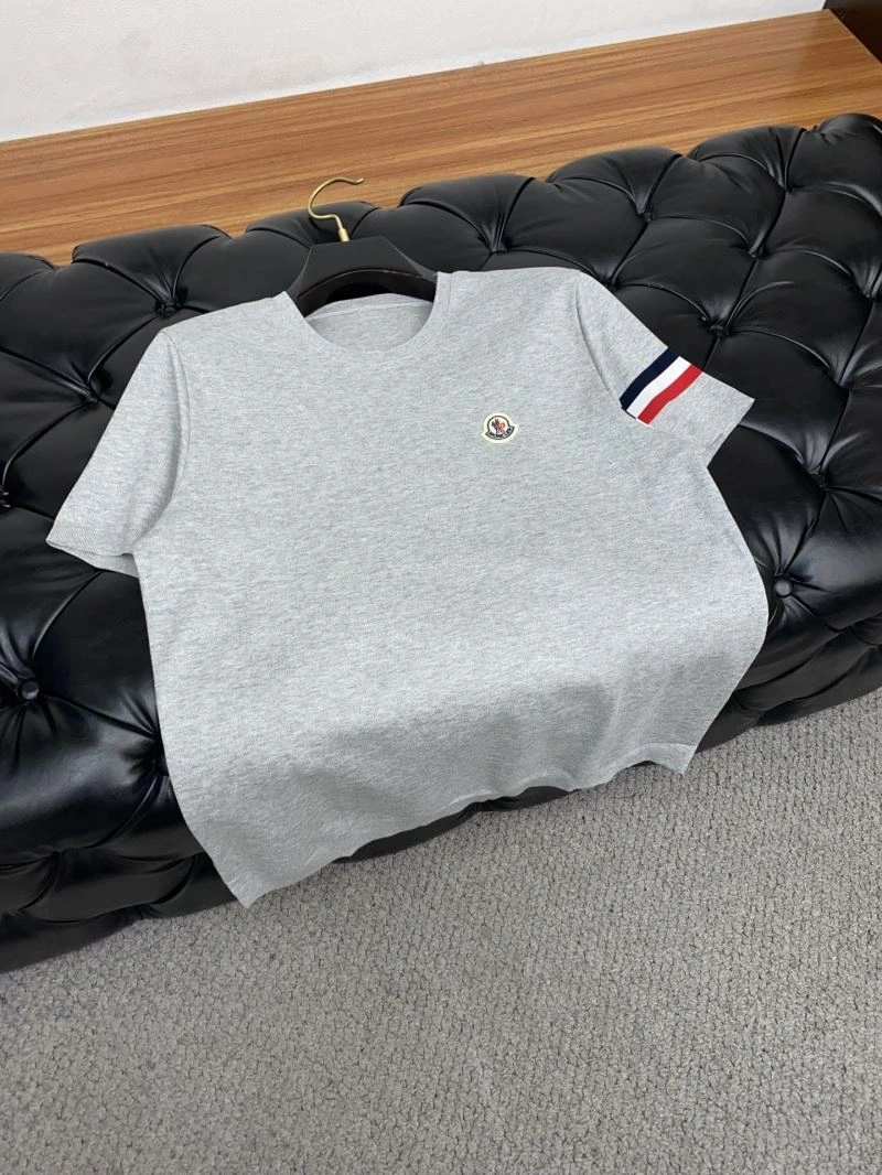 Accurate model Moncler T-Shirts