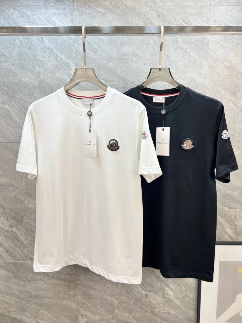 Accurate model Moncler T-Shirts