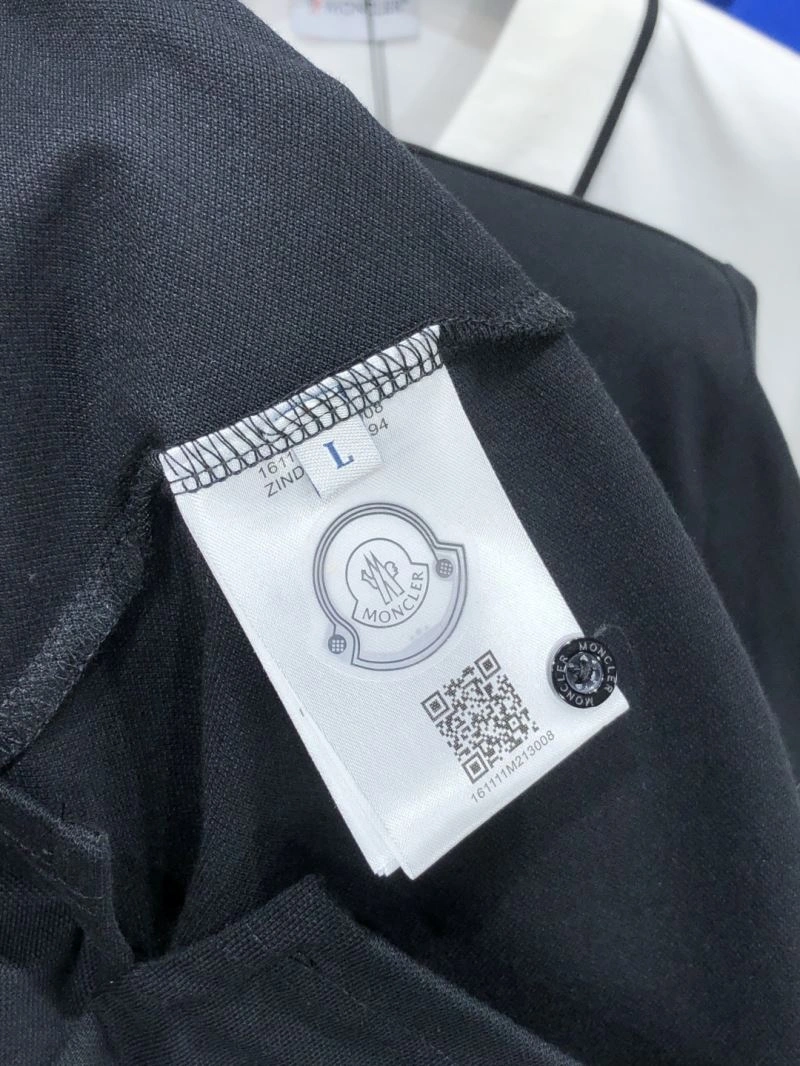 Top mirror Moncler T-Shirts