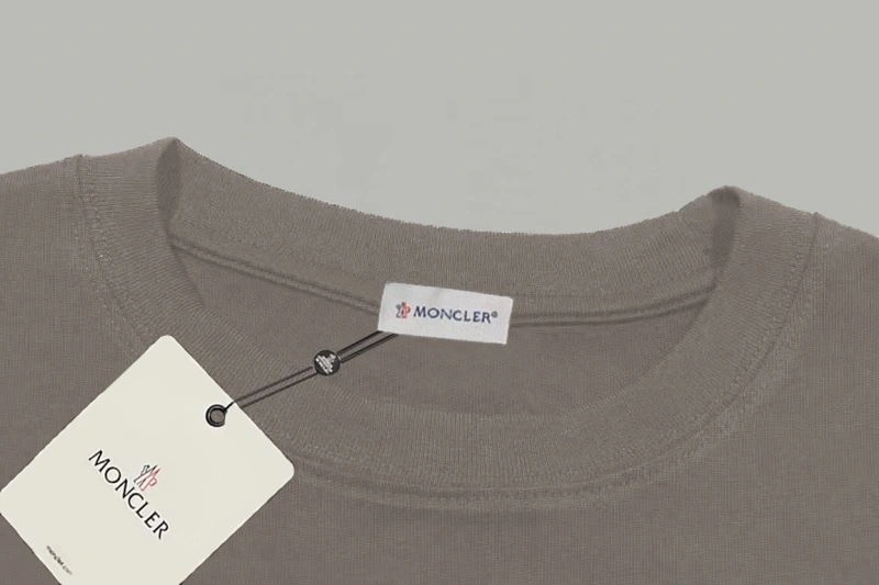 Accurate model Moncler T-Shirts