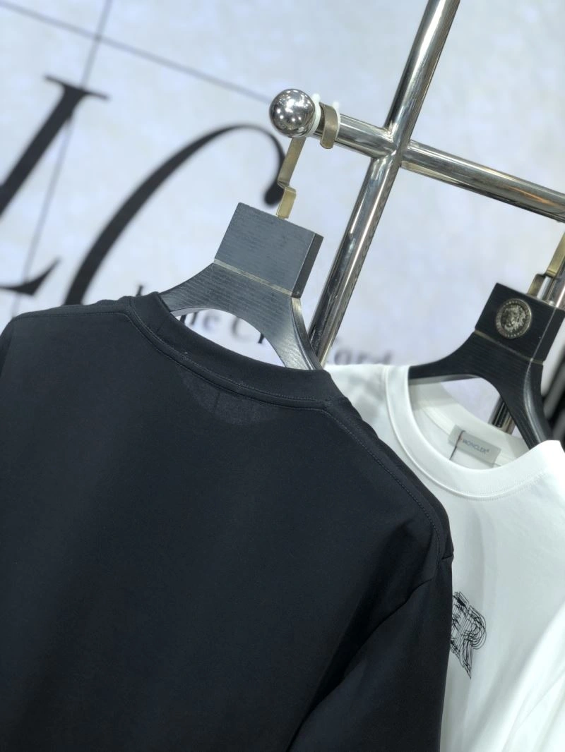 Top mirror Moncler T-Shirts