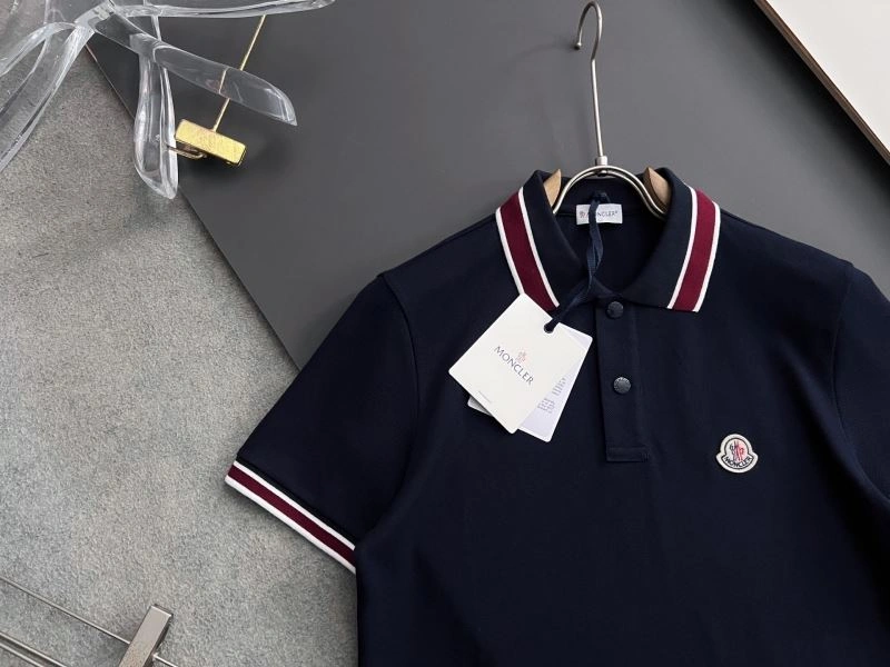 Bargain Moncler T-Shirts