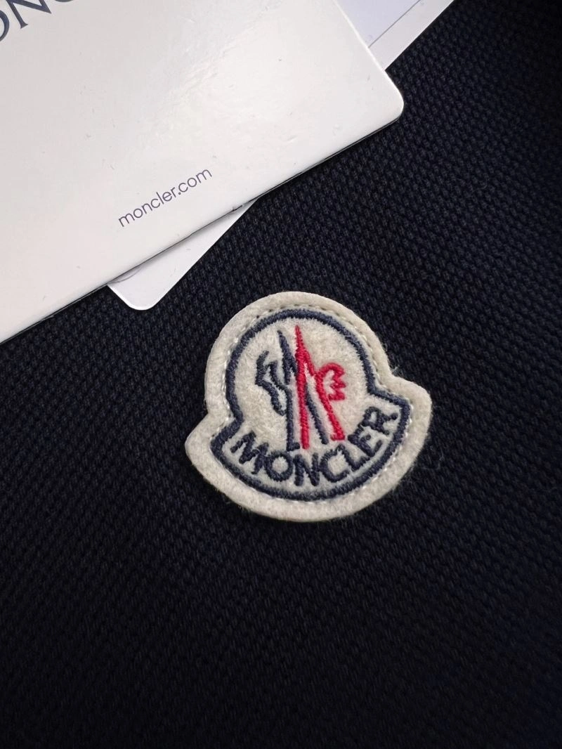 Bargain Moncler T-Shirts