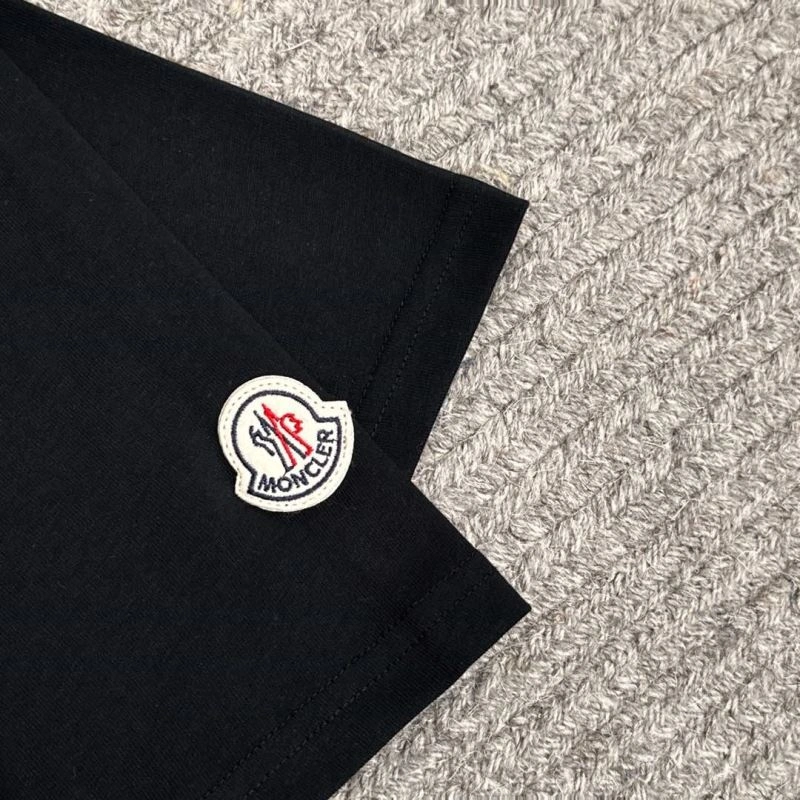 Bargain Moncler T-Shirts