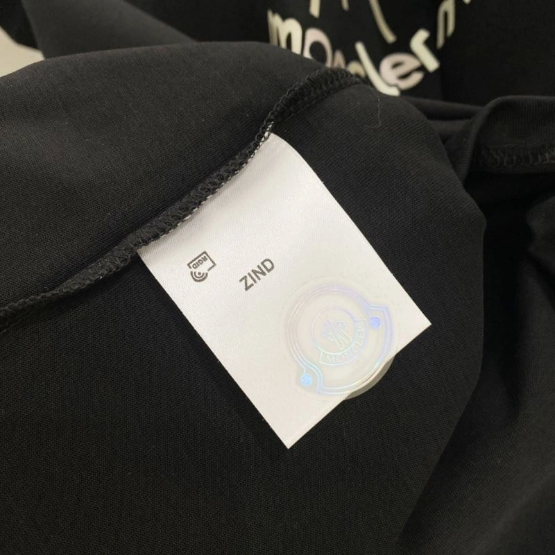 Accurate model Moncler T-Shirts