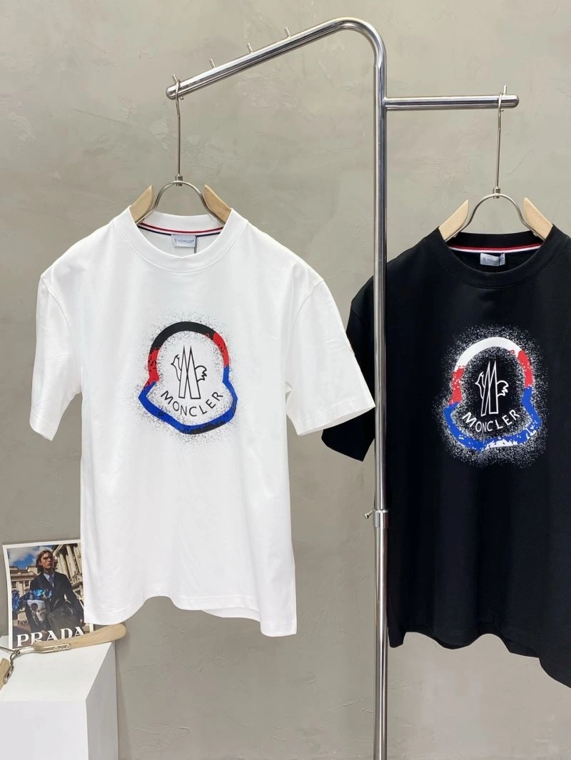 Bargain Moncler T-Shirts
