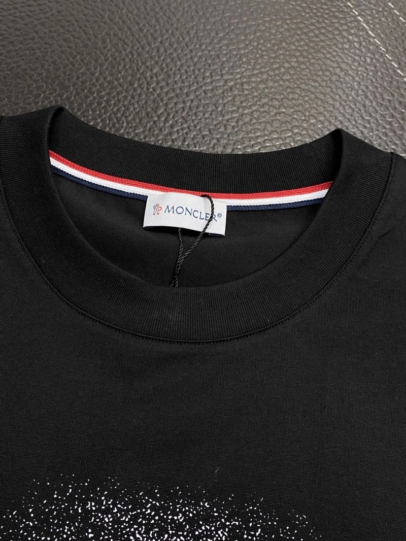 Bargain Moncler T-Shirts