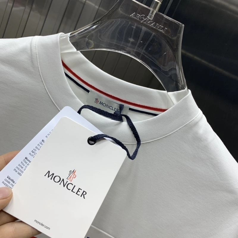 Brand-authenticated Moncler T-Shirts