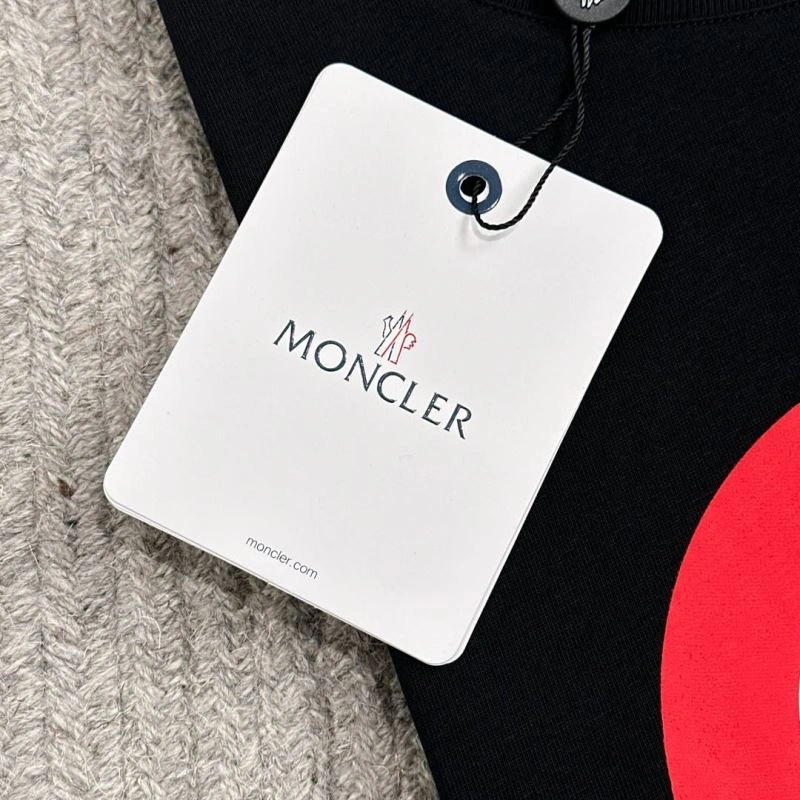 Accurate model Moncler T-Shirts