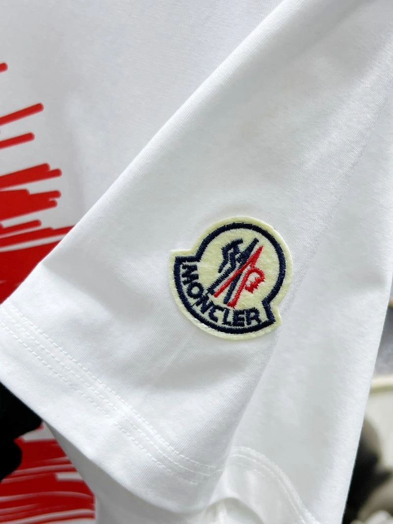 Low-cost Moncler T-Shirts