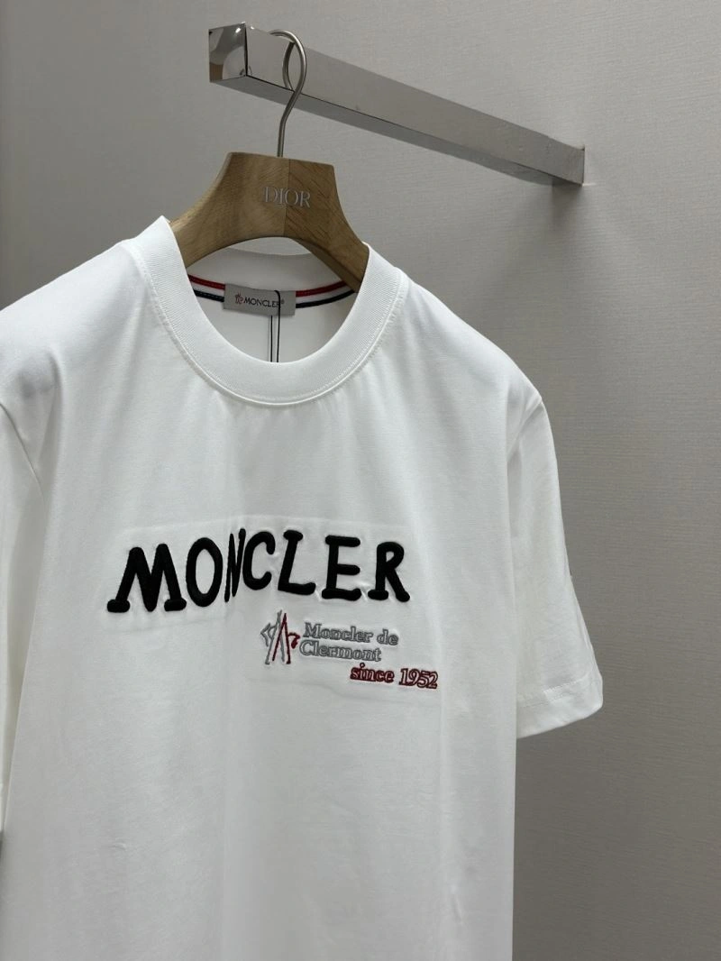 Bargain Moncler T-Shirts